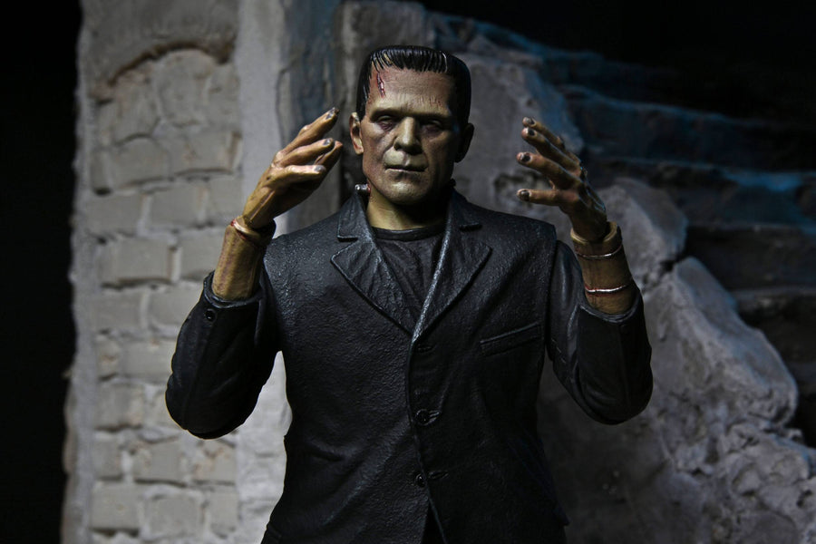 NECA Universal Monsters Ultimate Frankenstein's Monster (Color) 7" Sca ...